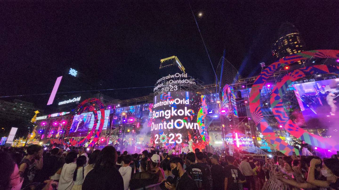 centralwOrld Bangkok Countdown 2023 - INDEX CREATIVE VILLAGE PUBLIC ...